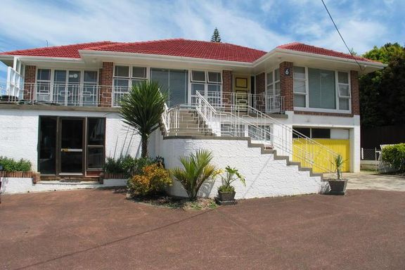 Property value - 6 Swanson Road, Henderson - realestate.co.nz
