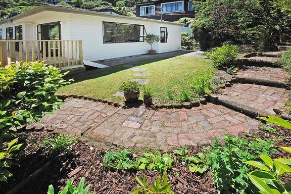 Property value - 6A Mahina Road, Mahina Bay - realestate.co.nz