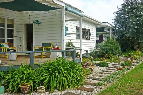 Property value - 11 Birds Beach Road, Tapora - realestate.co.nz