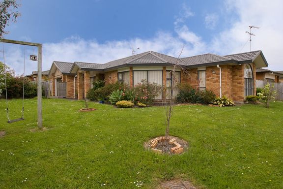 Property value - 19 Nuneaton Drive, Flat Bush - realestate.co.nz