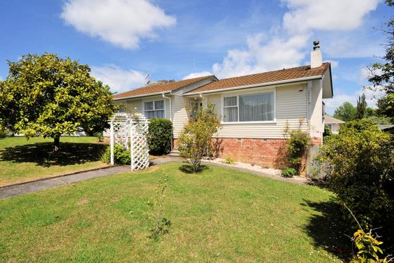 Property value - 62 Blakeborough Drive, Forrest Hill - realestate.co.nz