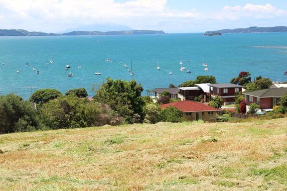 Property value - 30 Athol Place, Algies Bay - realestate.co.nz