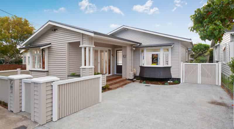 Property value - 6 Seacombe Road, Point Chevalier - realestate.co.nz