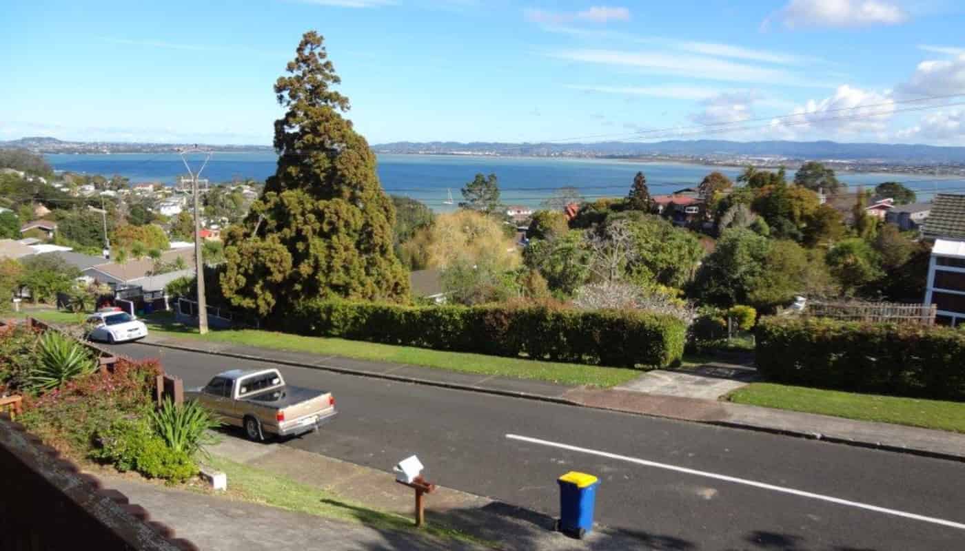 Property value - 10A Hadfield Street, Beach Haven - realestate.co.nz
