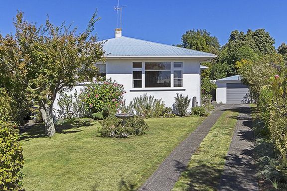 Property value - 16 Burfield Place, Awapuni - realestate.co.nz