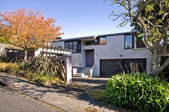 Sold - 2 Castleton Drive, Howick - realestate.co.nz