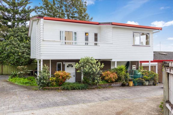 Property value - 2/75 Atkinson Road, Titirangi - realestate.co.nz