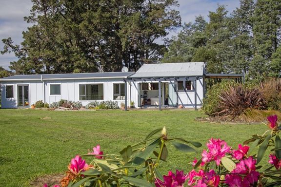 Property value - 38 Settlement Road, Greytown - realestate.co.nz