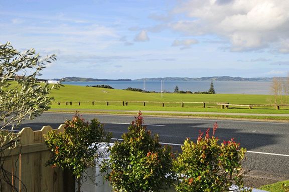 Property value - 19 Macleans Road, Bucklands Beach - realestate.co.nz