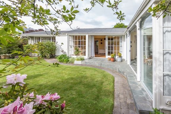 Property value - 120 Straven Road, Fendalton - realestate.co.nz