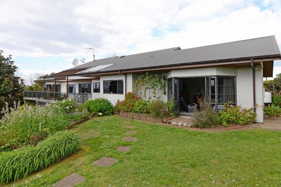 Property value - 4 Stonebridge Estate, Temple View - realestate.co.nz