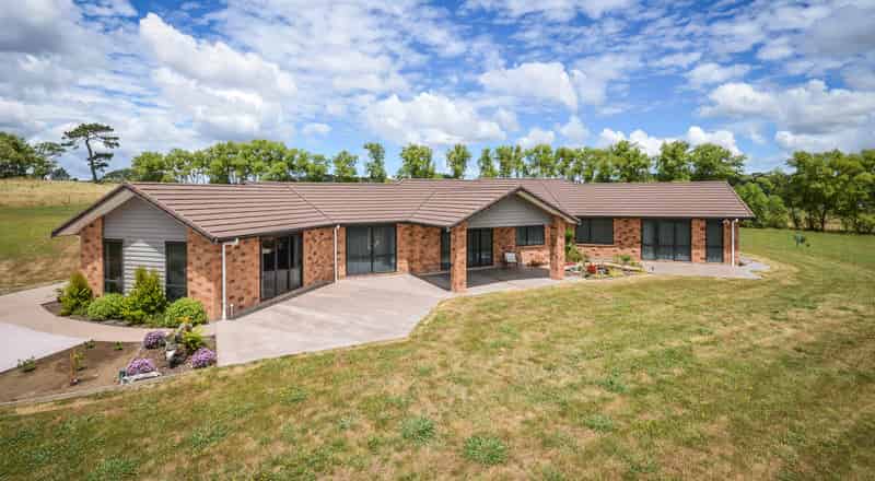 Property value - 79 Ashwood Avenue, Dairy Flat - realestate.co.nz