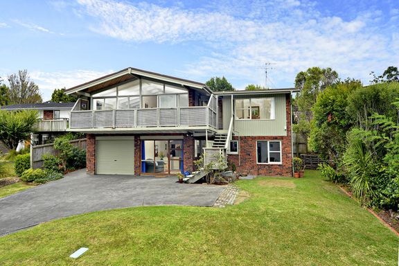 Property value - 13 Grove Lane, Pakuranga - realestate.co.nz