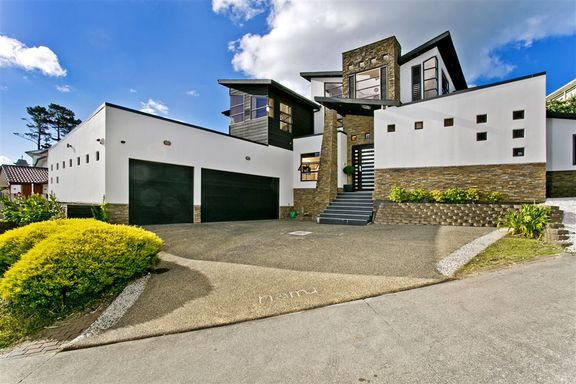 Property value - 51 Ballymore Drive, Pinehill - realestate.co.nz