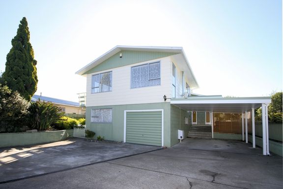 Sold - 18 Exeter Crescent, Springvale - realestate.co.nz