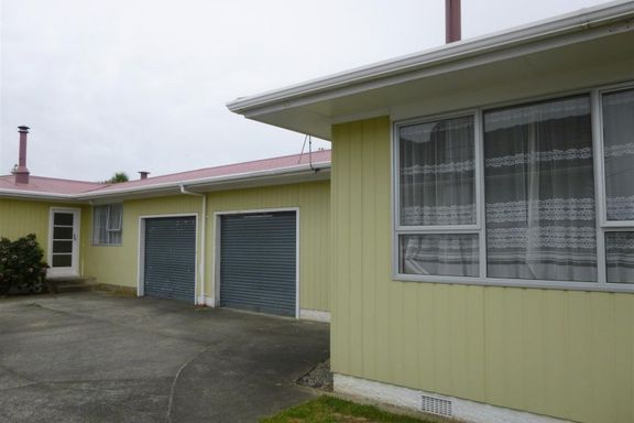 Property value - 39 Saint Annes Street, Levin - realestate.co.nz