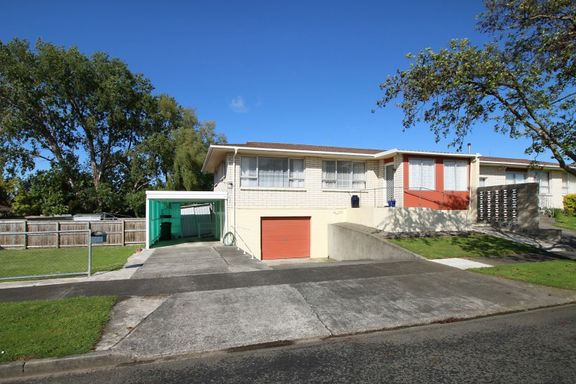 Property value - 44 Terry Crescent, Milson - realestate.co.nz