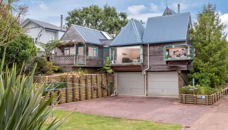 Property value - 60C Beach Road, Mellons Bay - realestate.co.nz