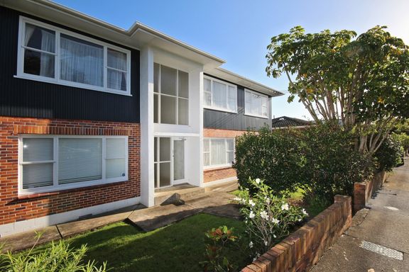 Property value - 4/31 Clonbern Road, Remuera - realestate.co.nz