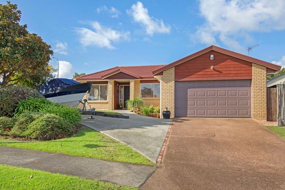 Property value - 2 Jan Higgins Place, Golflands - realestate.co.nz
