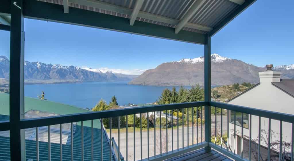Sold - 48A Greenstone Place, Fernhill/Sunshine Bay - realestate.co.nz