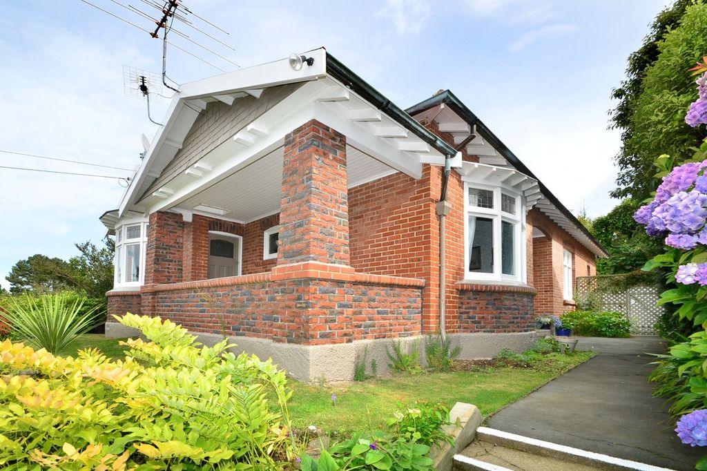 Property value - 39 Scarba Street, Roslyn - realestate.co.nz