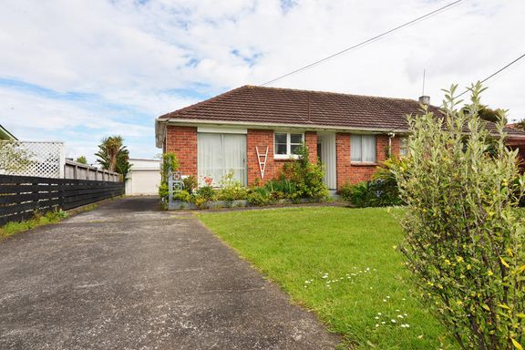 Property value - 20 Craigbank Avenue, New Lynn - realestate.co.nz