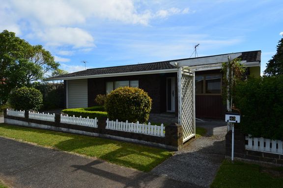 Property value - 40 Truby King Street, Merrilands - realestate.co.nz
