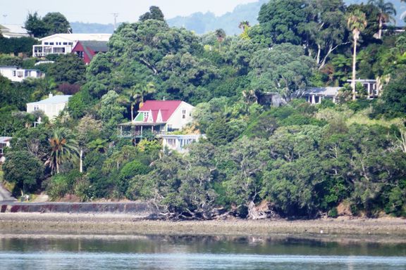 Property value - 102 Beach Road, Onerahi - realestate.co.nz