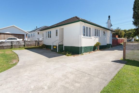 Property value - 16 Watling Street, Gate Pa - realestate.co.nz