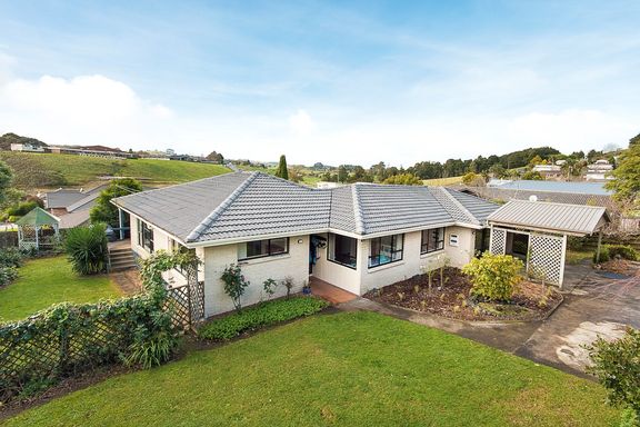 Property value - 13 Valley Road, Pukekohe - realestate.co.nz