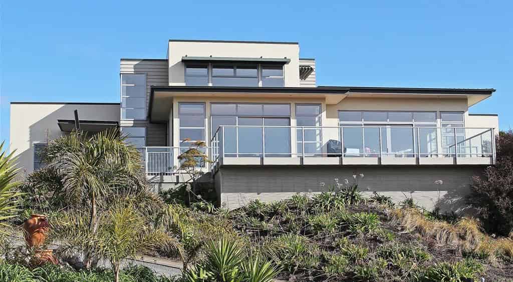 Property value - 2 Istana Place, Britannia Heights - realestate.co.nz