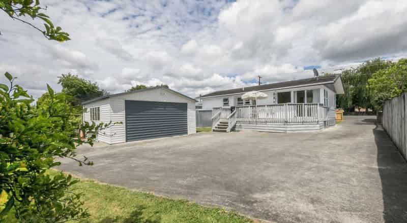 Property value - 49 Rathgar Road, Henderson - realestate.co.nz