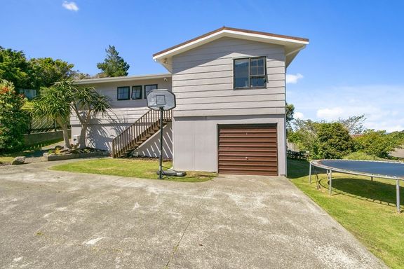 Sold - 9 Becks Close, Kelson - realestate.co.nz