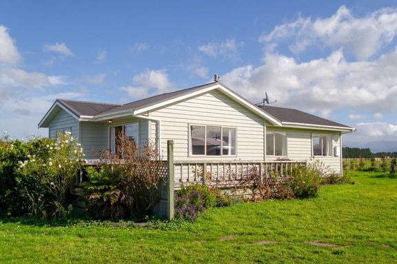 Property value - 74 Settlement Road, Greytown - realestate.co.nz
