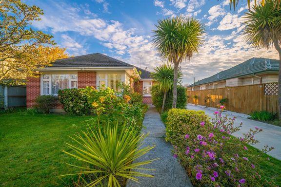Property value - 35 Appleby Crescent, Burnside - realestate.co.nz
