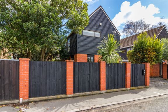 Property value - 2B Coles Place, Saint Albans - realestate.co.nz