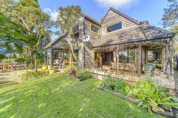 Property value - 94 Clifton Terrace, Fitzherbert - realestate.co.nz