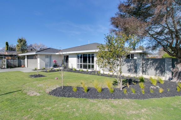 Property value - 2 Fern Grove, Taradale - realestate.co.nz