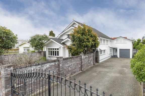 Property value - 18 Sydney Street, Palmerston North Central - realestate.co.nz