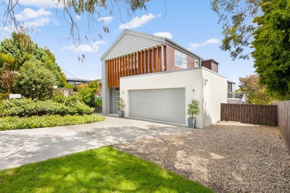 Property value - 8 Garadice Road, Rothesay Bay - realestate.co.nz