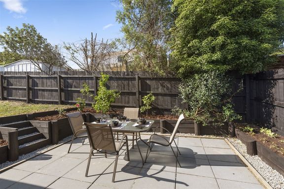 Property value - 9 Cloghan Close, Massey - realestate.co.nz