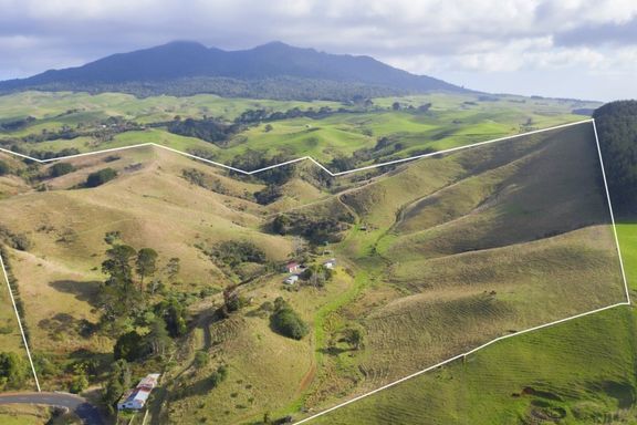 Property value - 300 Ruapuke Road, Raglan - realestate.co.nz