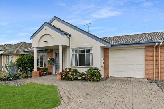 Property value - 14 Fernbrook Close, Burswood - realestate.co.nz