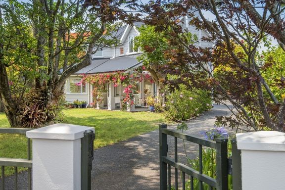 Property value - 29A Stanley Point Road, Stanley Point - realestate.co.nz