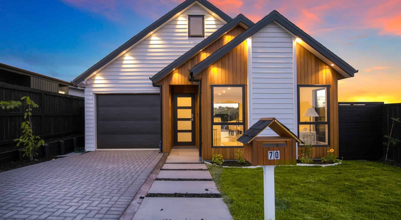 Property value - 70 Maurice Kelly Road, Wainui - realestate.co.nz