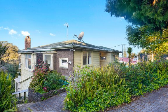 Property value - 64 Tanekaha Road, Titirangi - realestate.co.nz