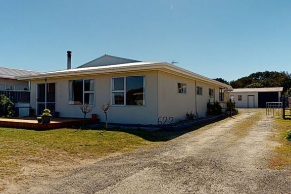 Property value - 622 Waitarere Beach Road, Waitarere Beach - realestate ...