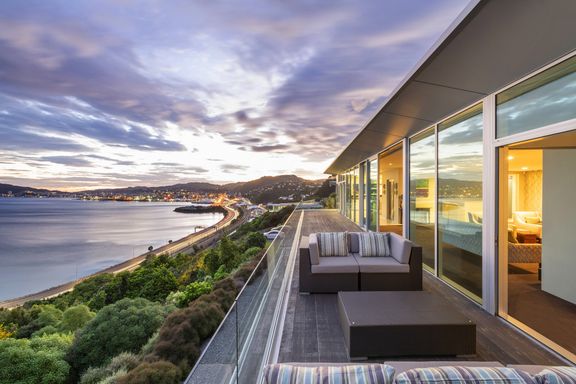 Property value - 15 Sovereign Point, Kaiwharawhara - realestate.co.nz