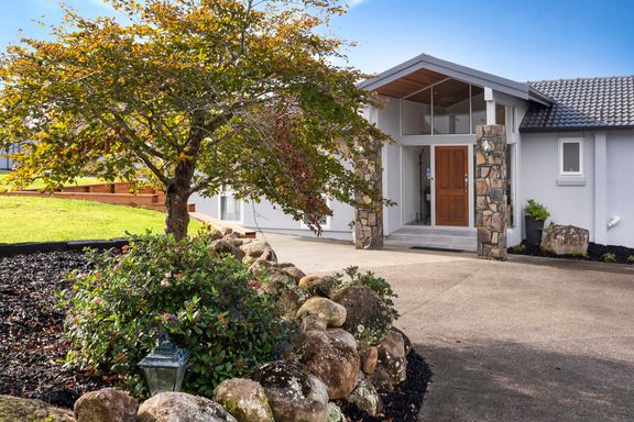 Property value - 239 Point View Drive, Dannemora - realestate.co.nz